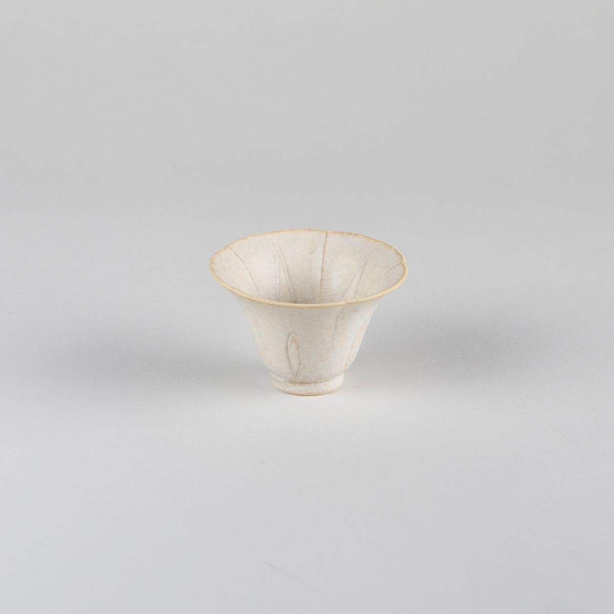 Yuka Asagao Dish Silver – Artifactt.com