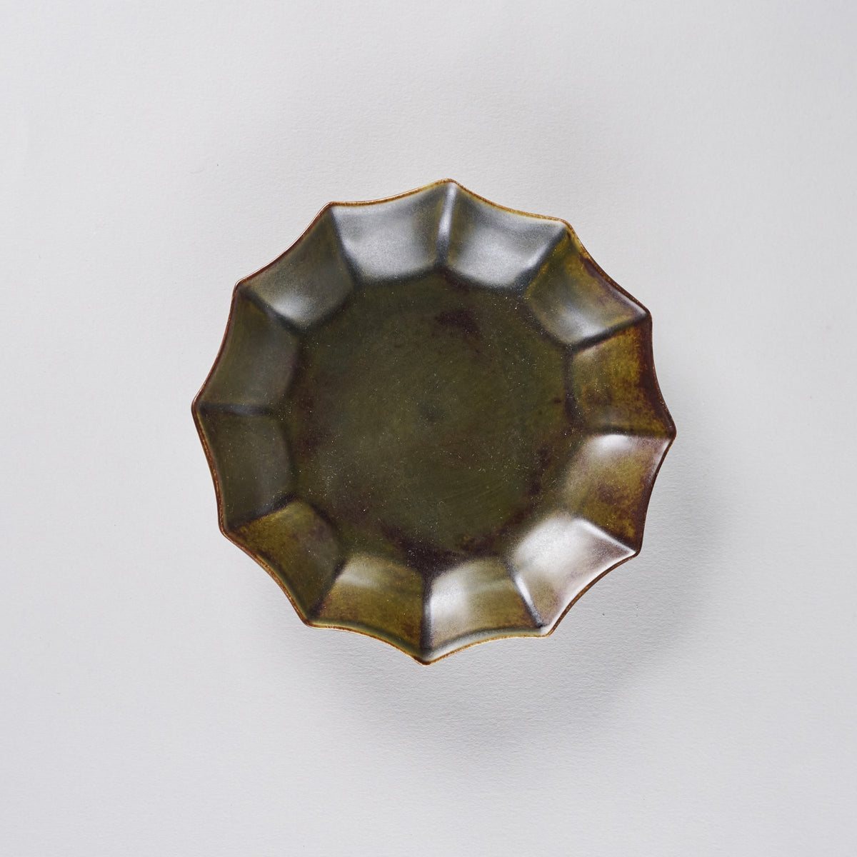 Utsuwa to Design S Deformed Plate, Olive Grey, 15cm x 15cm x H3cm ...